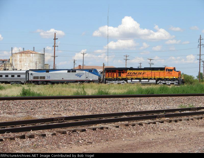 BNSF 7752 and AMTK 38
